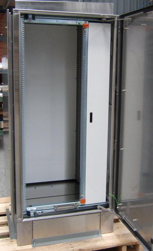 Welded Frame Free-standing Configurator